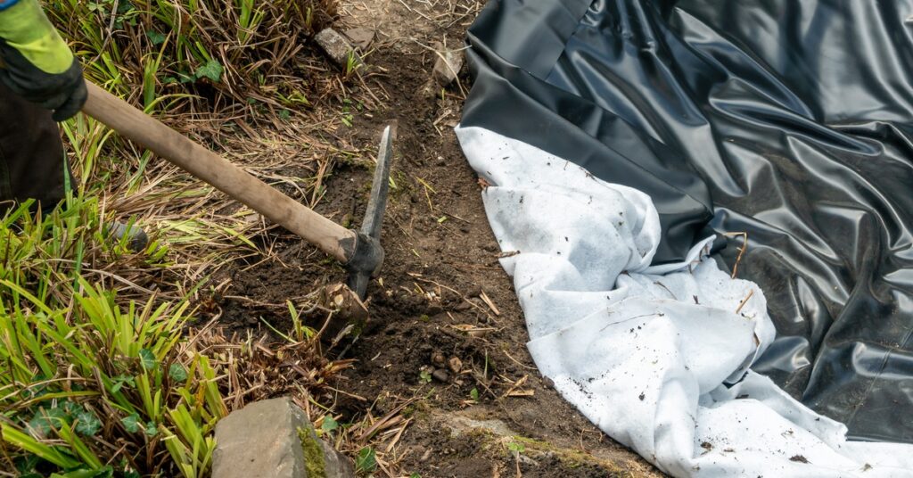 How Geomembrane Liners Help Prevent Soil Erosion - Western ...